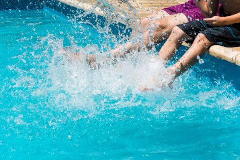 Pool - JPカナダ留学センター｜カナダ＆フィリピンの留学エージェント