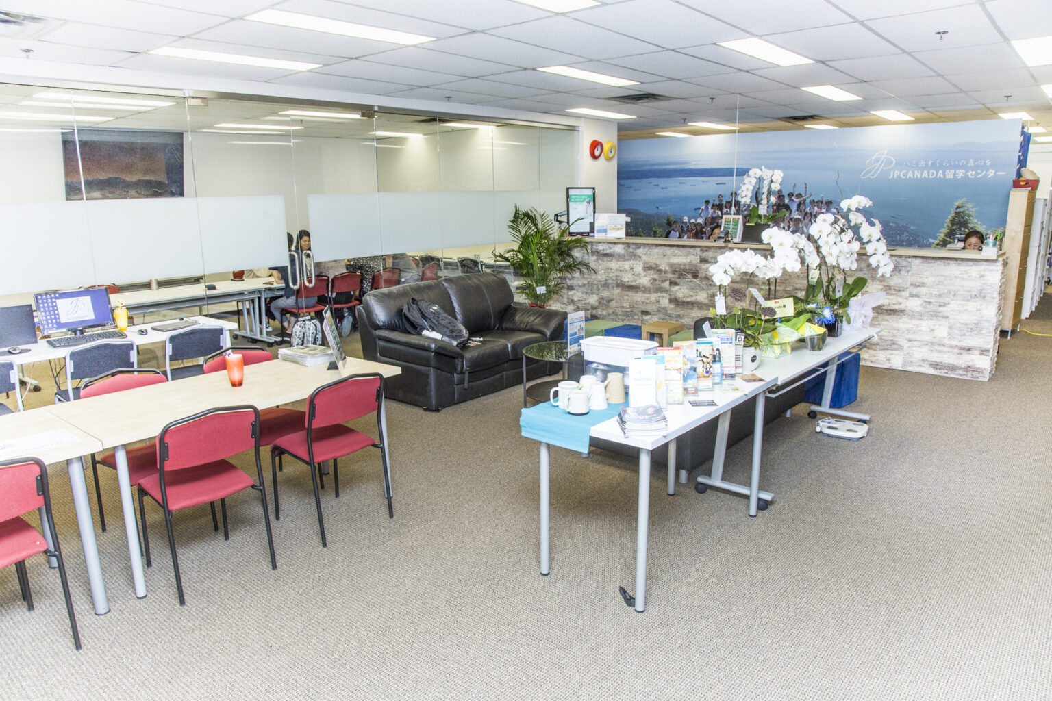 Jpcanadaについて - JPカナダ留学センター｜カナダ＆フィリピンの留学エージェント